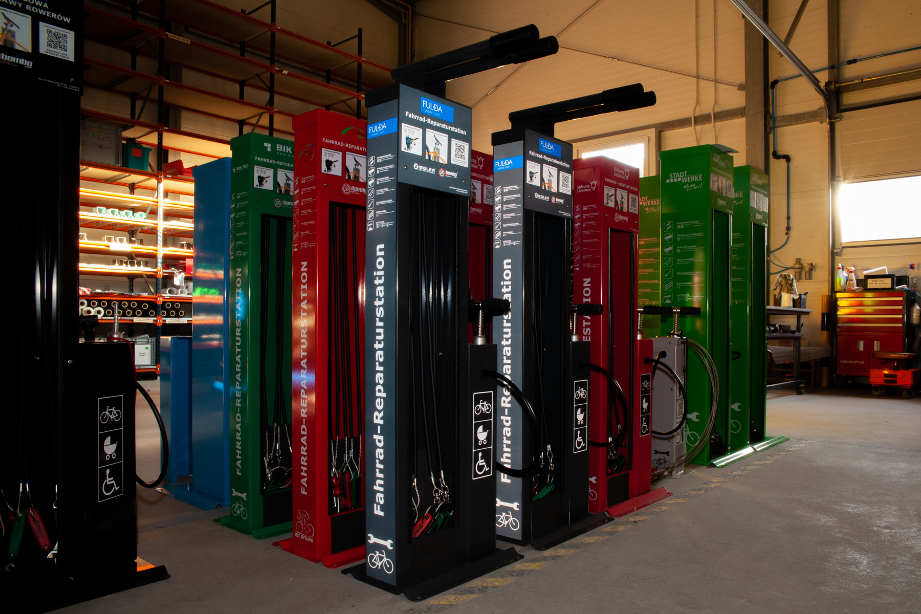 Reflective IBOMBO stations - IBOMBO | Public Bike Repair Station